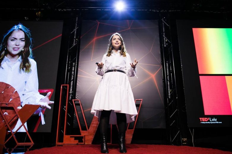 Your colour is your superpower. – Women Talk Design